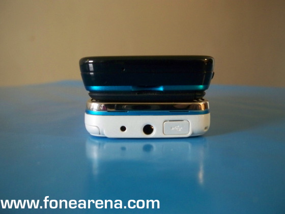 Gallery Face-Off: Nokia 5530 XpressMusic vs 5800 vs iPod Touch