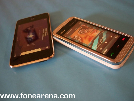 Gallery Face-Off: Nokia 5530 XpressMusic vs 5800 vs iPod Touch