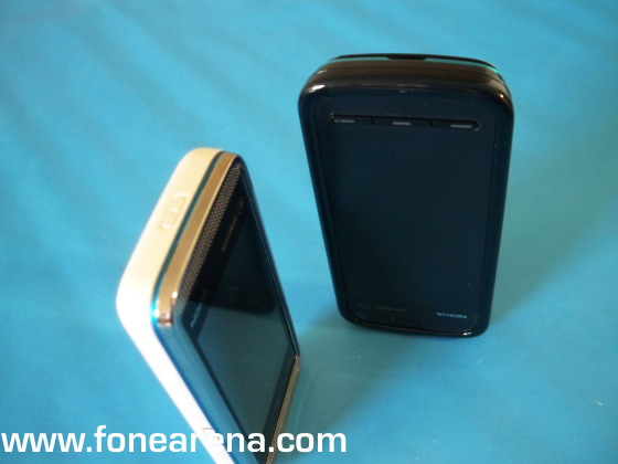 Gallery Face-Off: Nokia 5530 XpressMusic vs 5800 vs iPod Touch